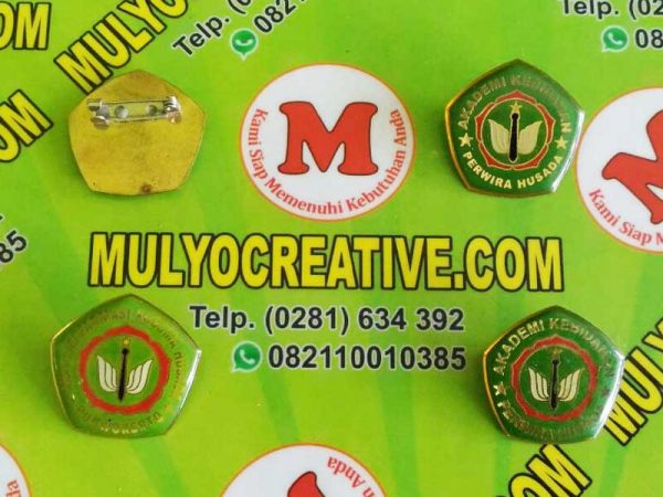 Buat Pin Lencana Bidan, Name Tag Bidan | pesan sabuk sekolah piala ...