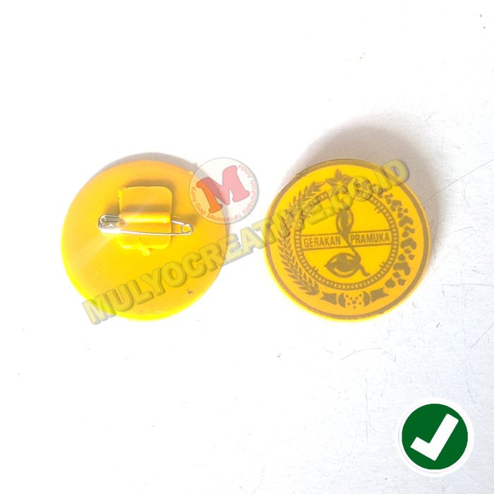 Jual Emblem Tanda Topi Pramuka Penegak Putri Warna Kuning – pesan sabuk ...